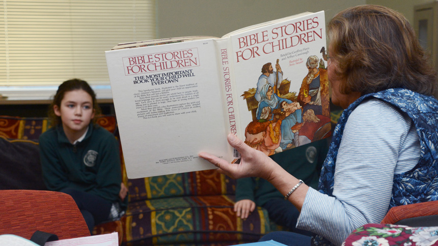 Becoming Catholic: Students attending Catholic school choose to join ...